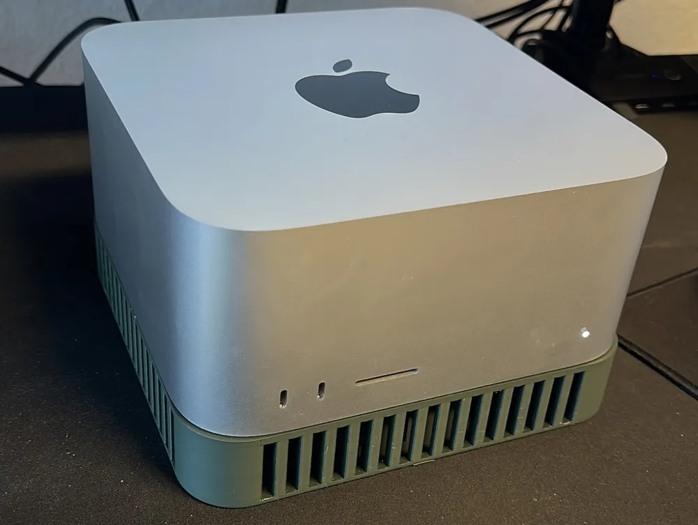 Mac Mini and Mac Studio Stand with air filter by Oliver1 - MakerWorld