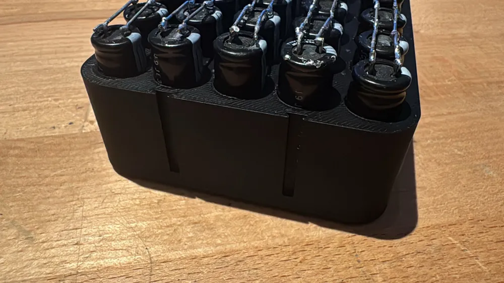 Flash-Capacitor Bank by electroJo - MakerWorld