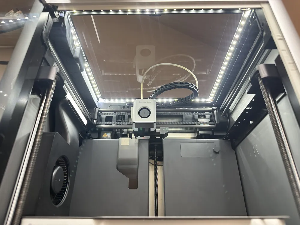 Slim LED Riser X1C/P1S *invisble light source* - Free 3D Print Model ...