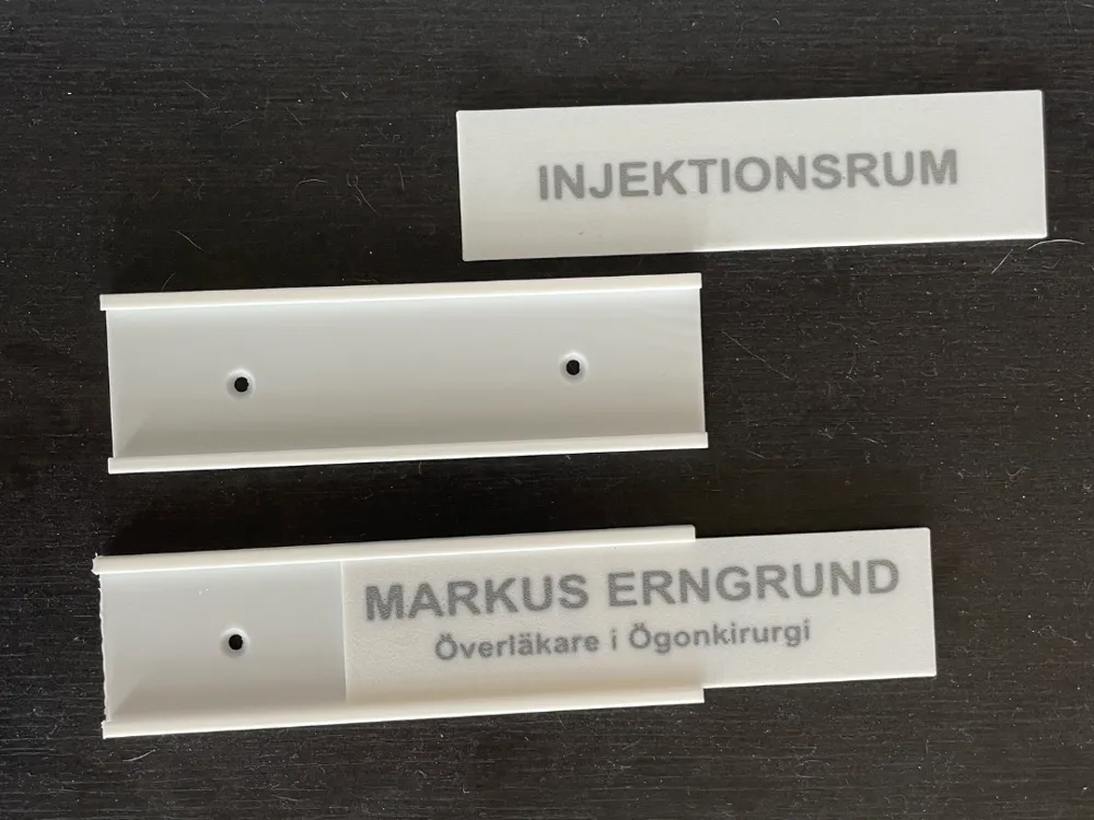 Exchangeable Name or Room sign with wall mount by Mikael SWE MakerWorld ...