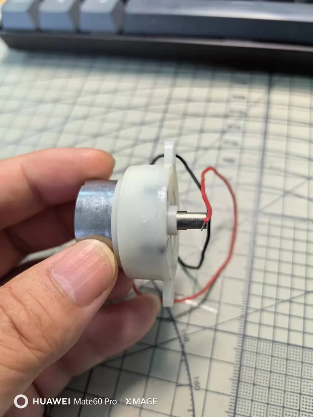 Rotating display platform by FLYPISA - MakerWorld