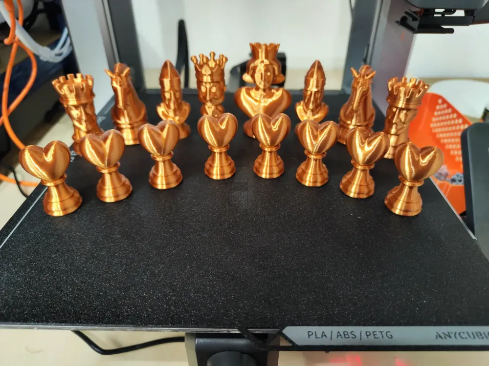 Heart Chess by Creatività in 3D MakerWorld: Download Free 3D Models