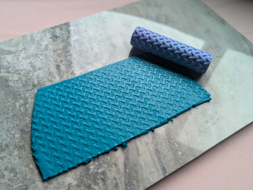 Rodillo de textura con líneas onduladas por CutterSTL - MakerWorld