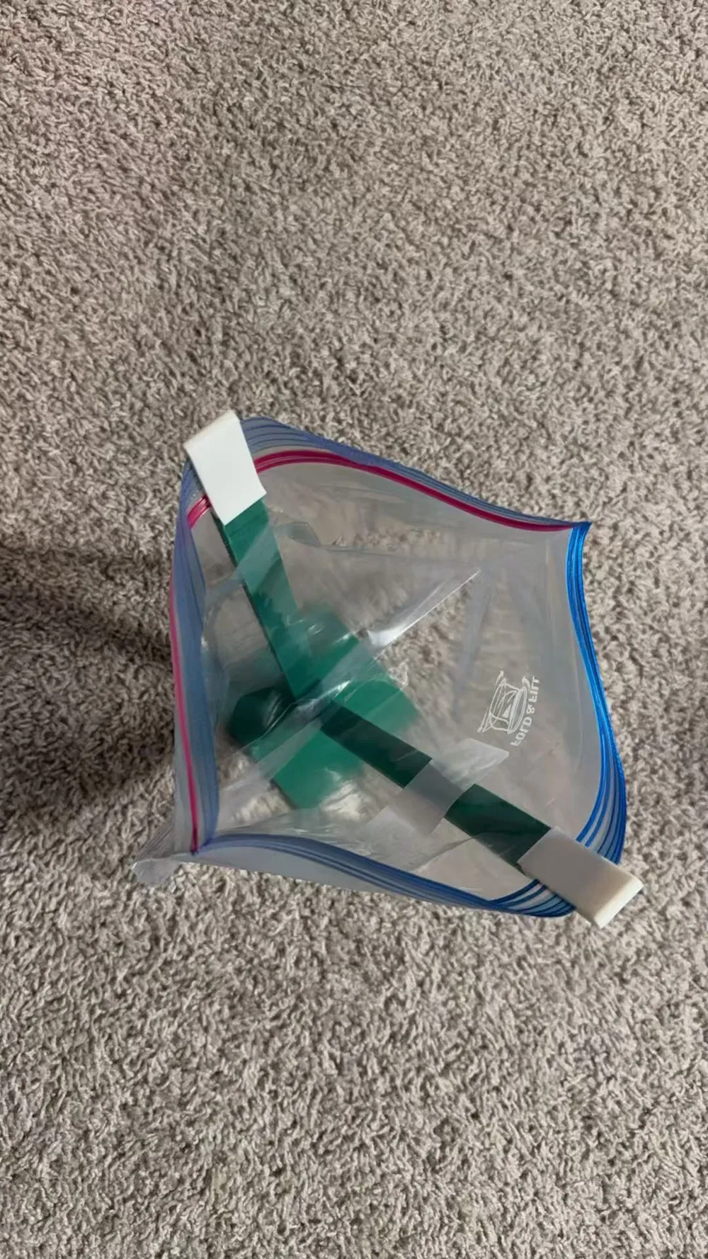 Adjustable Ziplock Bag Holder - Free 3D Print Model - MakerWorld