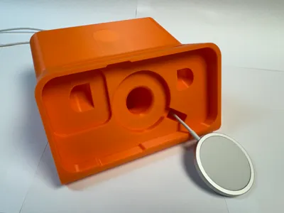 iPhone DN 40 Remixed by Binerys MakerWorld: Download Free 3D Models