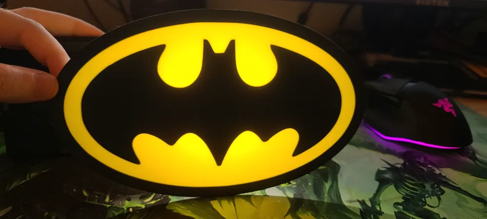 Batman Logo Light Box 2 Colors by Griffhawk - MakerWorld