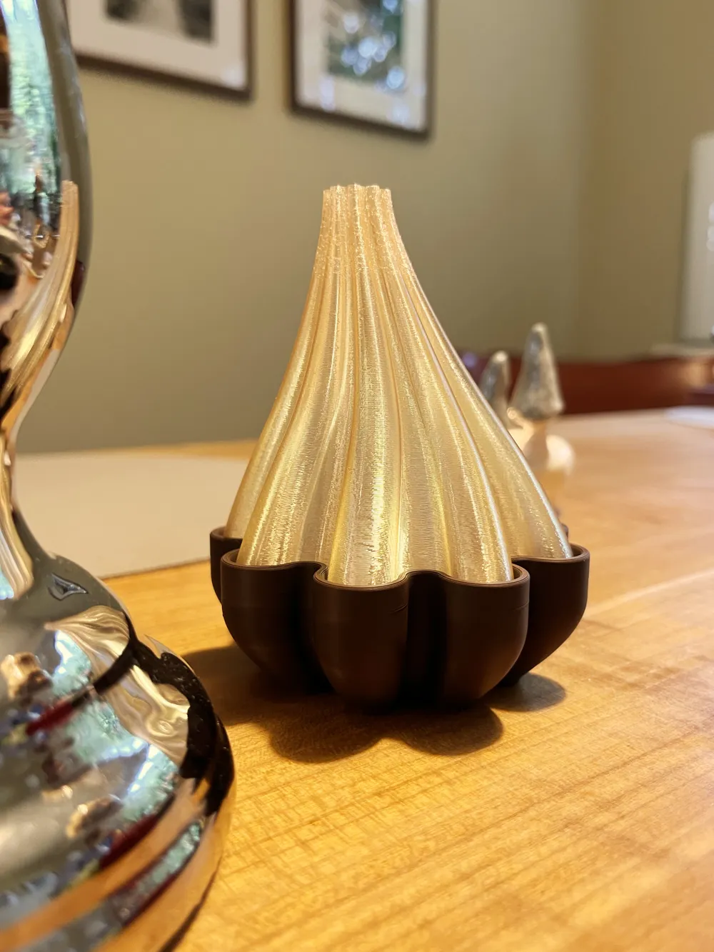 FlameLight Tealight - Free 3D Print Model - MakerWorld