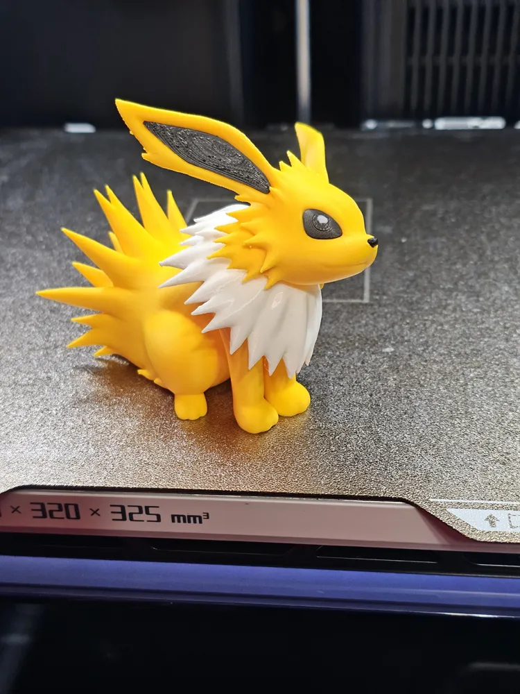 Jolteon Sitting Multi Color - Free 3D Print Model - MakerWorld