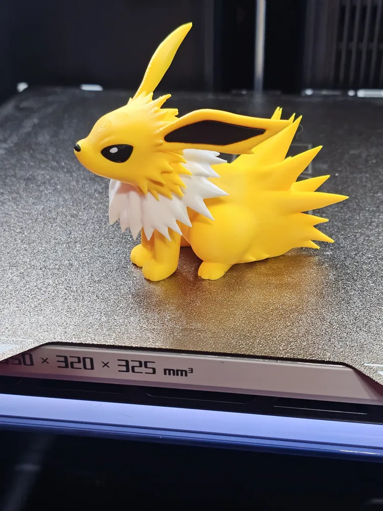 Jolteon Sitting Multi Color - Free 3D Print Model - MakerWorld