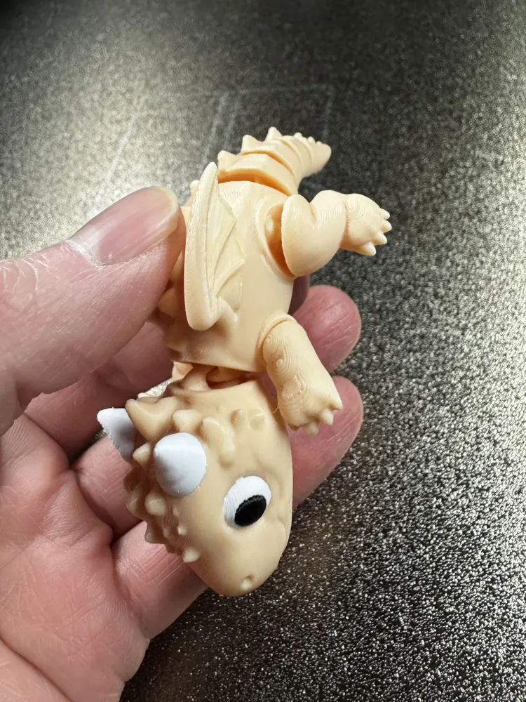 Baby Dino Carnotaurus mit Flügel (beweglich) – Kostenloses 3D ...