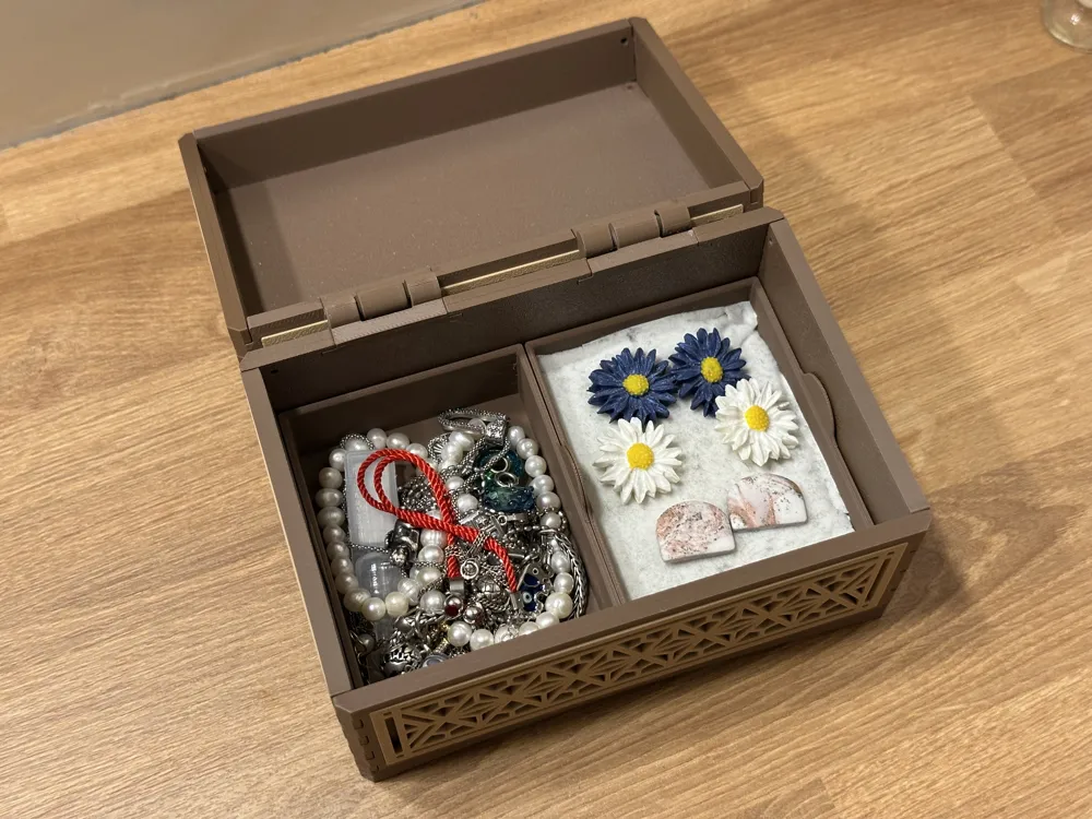 Kumiko Inspired Jewelry/Storage Box - Free 3D Print Model - MakerWorld