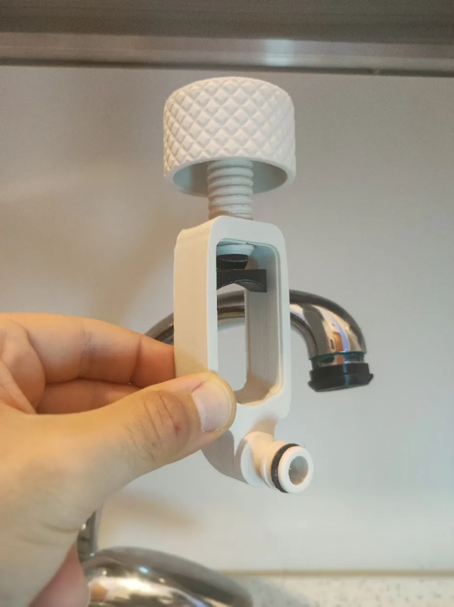 Universal Outdoor & Indoor Faucet Adapter - Free 3D Print Model ...
