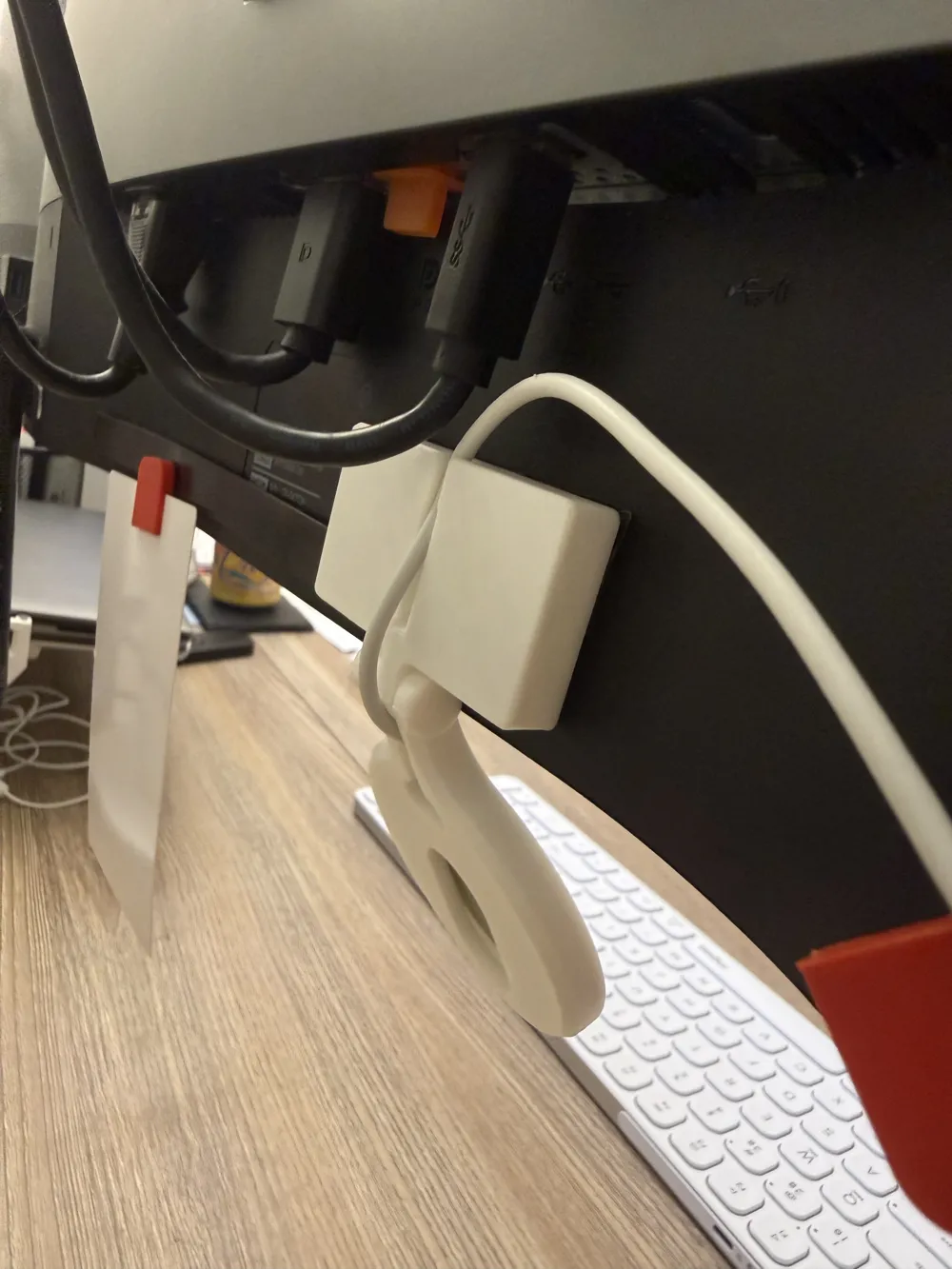 Apple Magsafe & Watch Charger - Monitor Mount - Free 3D Print Model ...