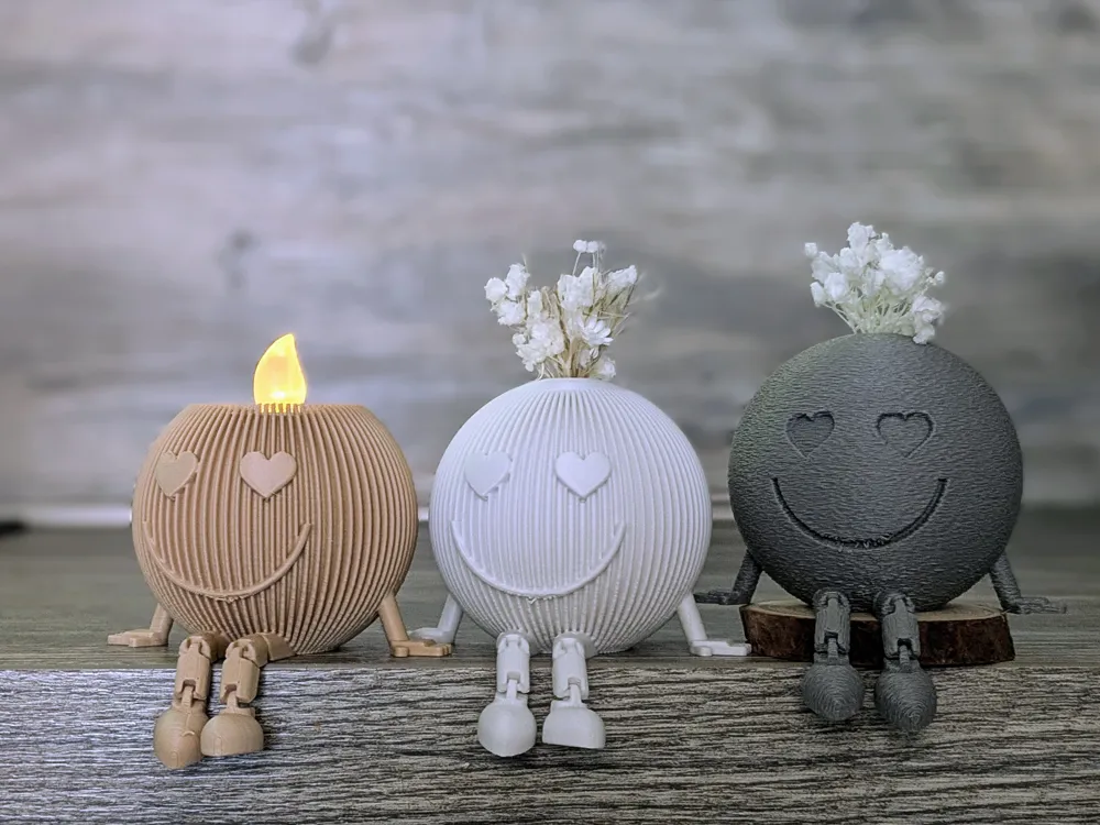 Adorable Smiley Articulé - Normal, Vase et Bougies chauffe-plat par ...