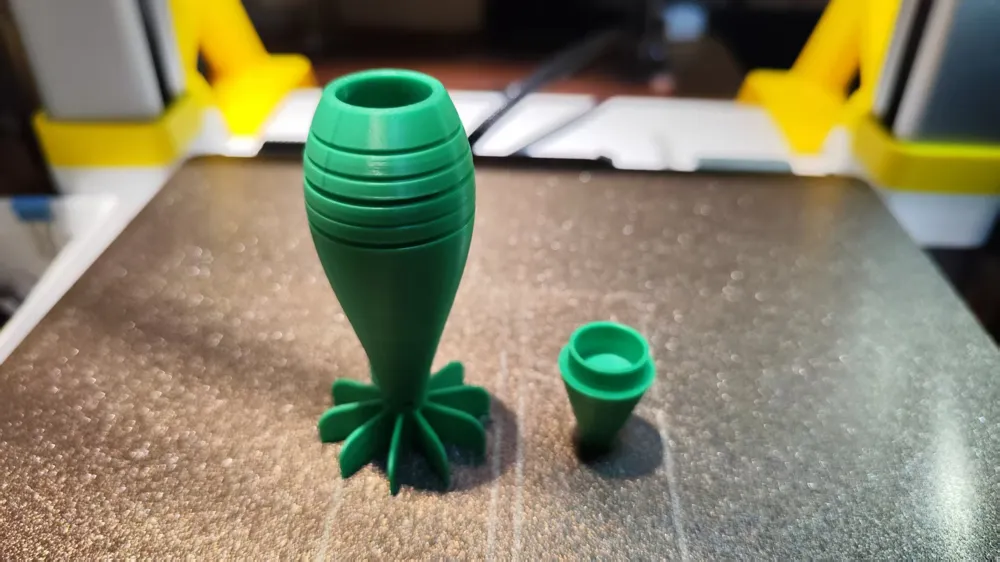 Detachable warhead howitzer shell, hollow inside, can store items ...