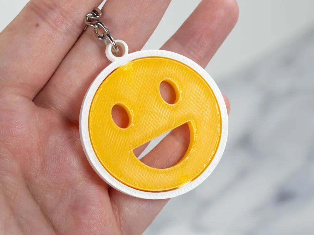 Spinning Smiley Keychain by Vogel3DCrafts MakerWorld: Download Free 3D ...