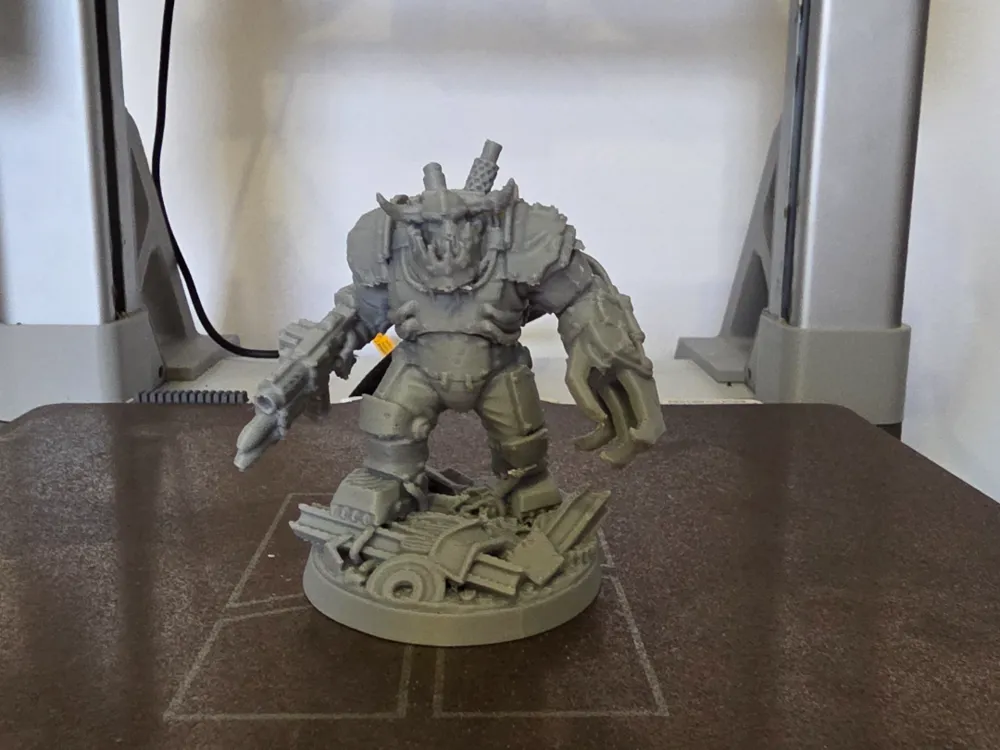 Ork Warboss – The Ultimate Greenskin Leader - Free 3D Print Model ...
