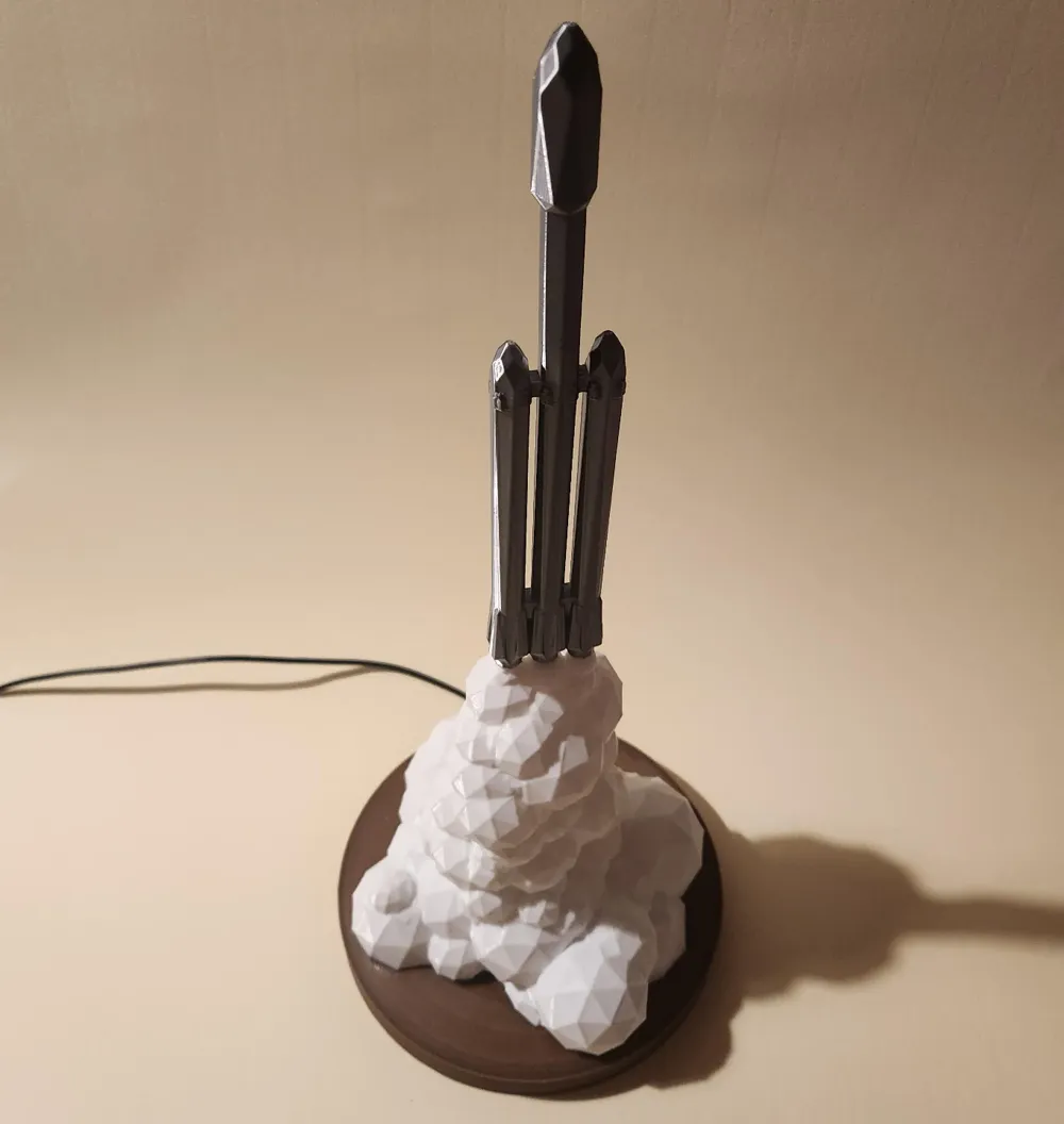 Low poly Falcon Heavy inspired lamp 001 Remixed by connersx - MakerWorld