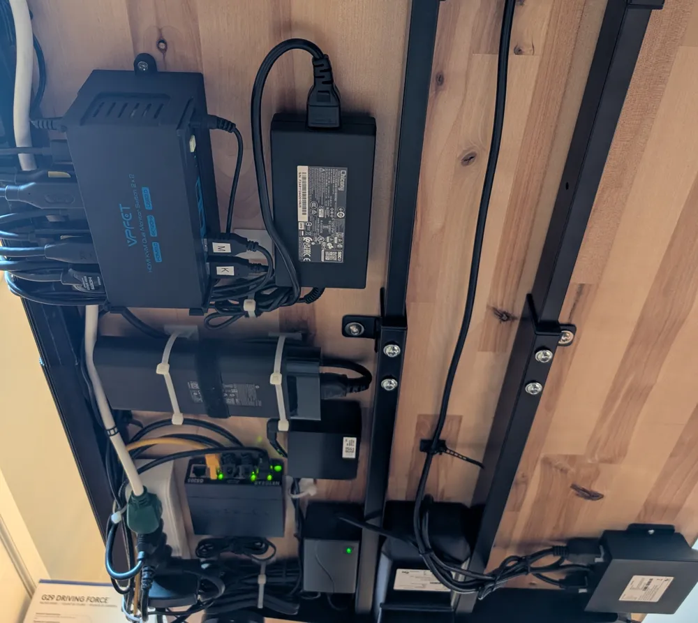 Under-Desk Mount for AILVLVNG Brand KVM Switch by EyeOutThereMakerWorld ...