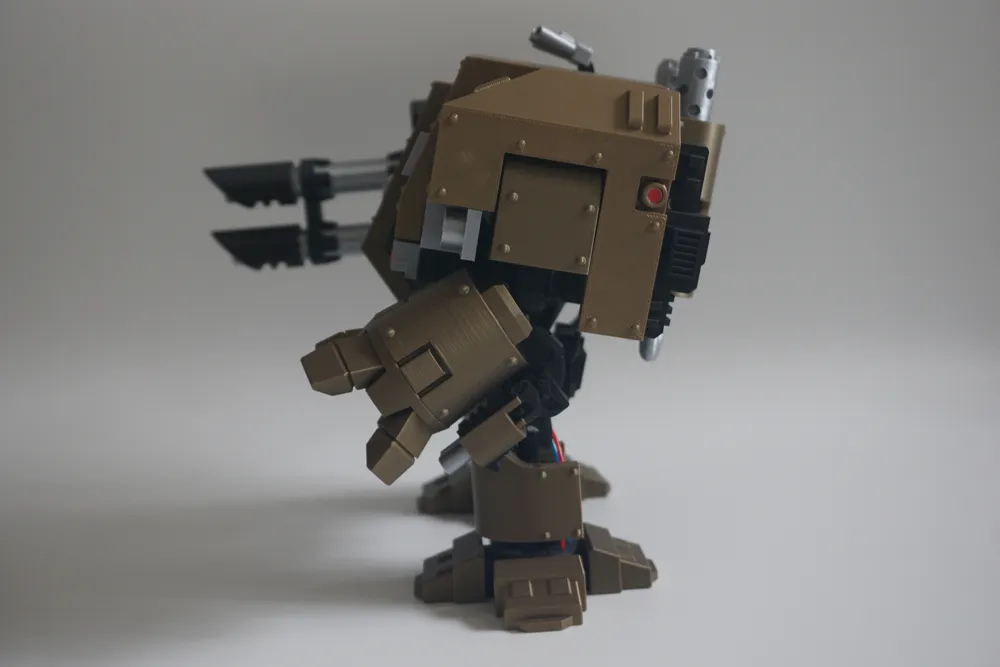 Um Bob Esponja robô mecha segurando uma arma - Modelo gratuito para ...