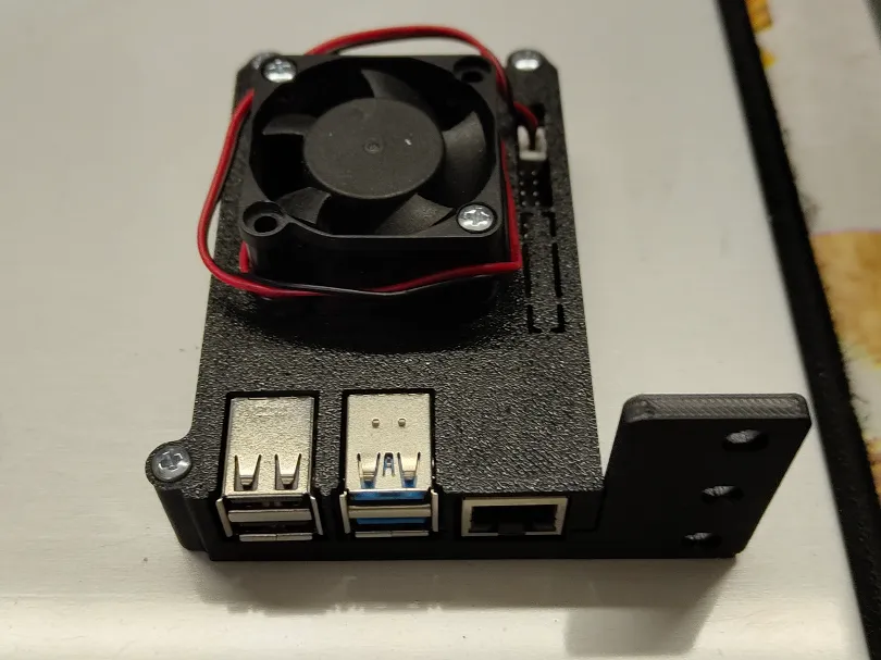 Raspberry Pi 4 Rack mount (with optional fan) Remixed by dinamitebla ...