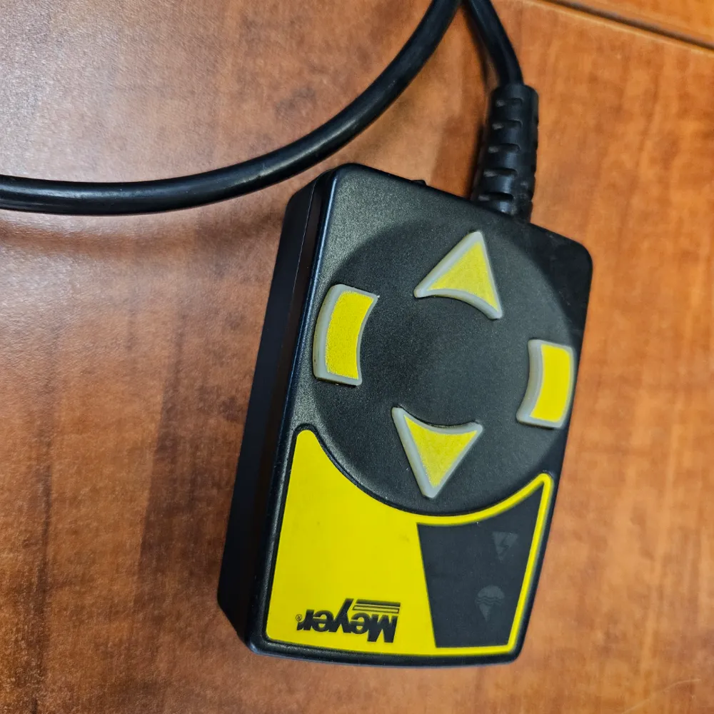 Meyer Snow Plow Controller - Back cover by Shaztech.info - MakerWorld