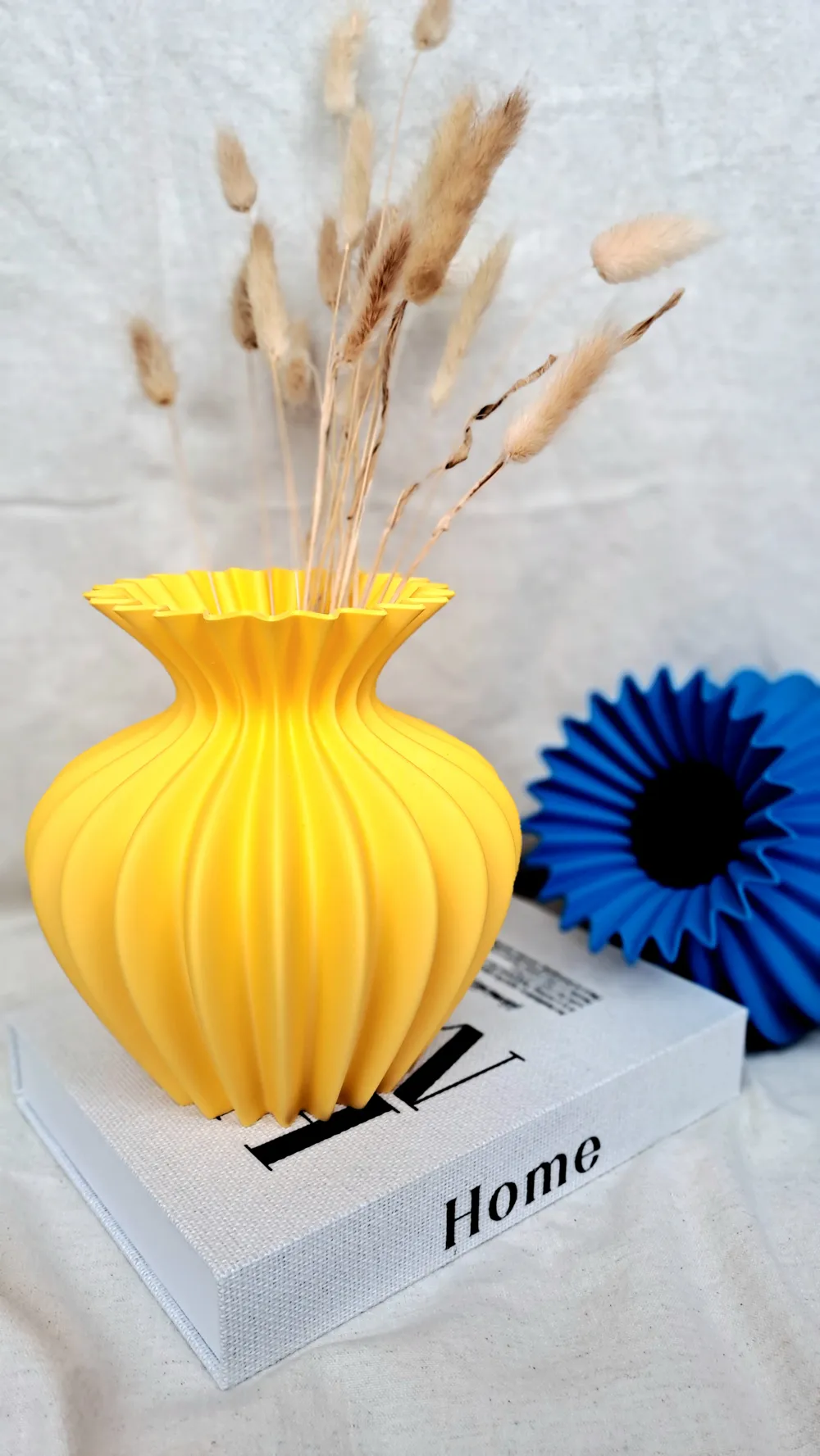 Tulip Vase - Free 3D Print Model - MakerWorld