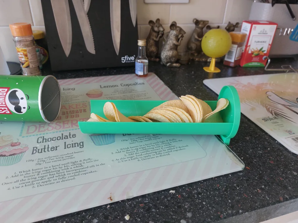 Pringles Tray with swappable lids by Sharonpeachey1 MakerWorld ...