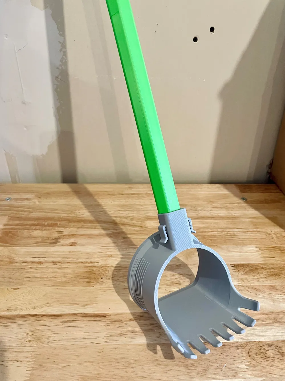 Dog Pooper Scooper (Fully 3D Printable!) - Free 3D Print Model - MakerWorld