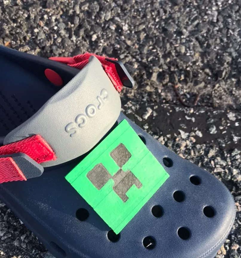 Minecraft Creeper Croc Charm by Captain Smek - MakerWorld