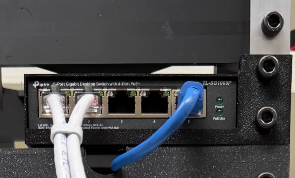 Switch Rack Mount V2 by Wvde - MakerWorld