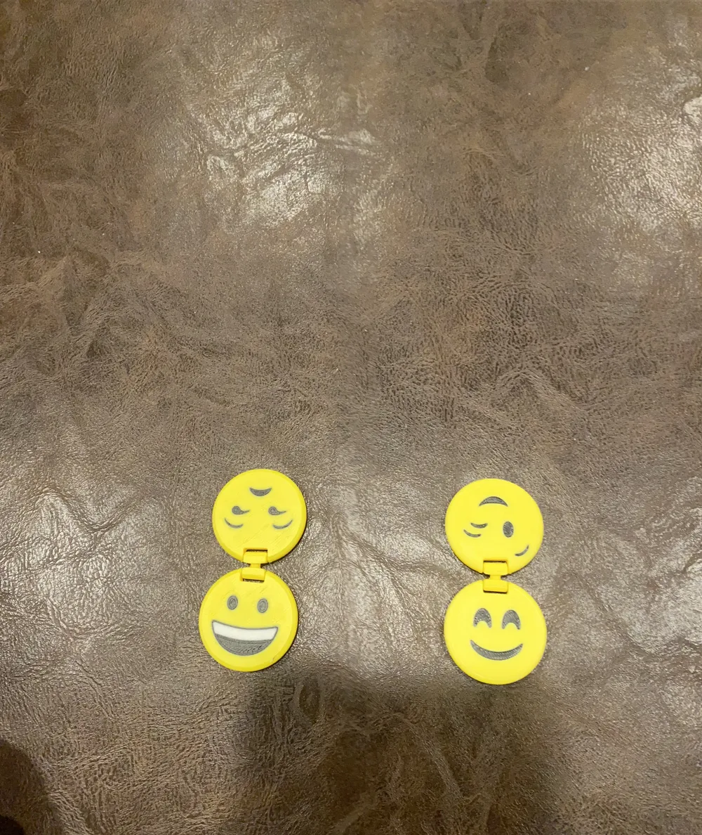 Emoji slider fidget (flippy coins) - Free 3D Print Model - MakerWorld