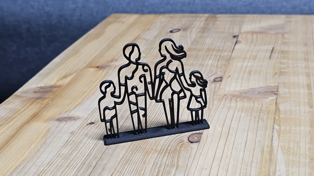 Minimalist Family Sculpture (Outline Art) - Free 3D Print Model ...
