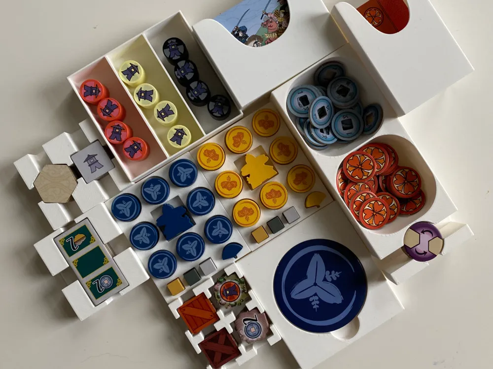 The White Castle Duel board game insert - Free 3D Print Model - MakerWorld