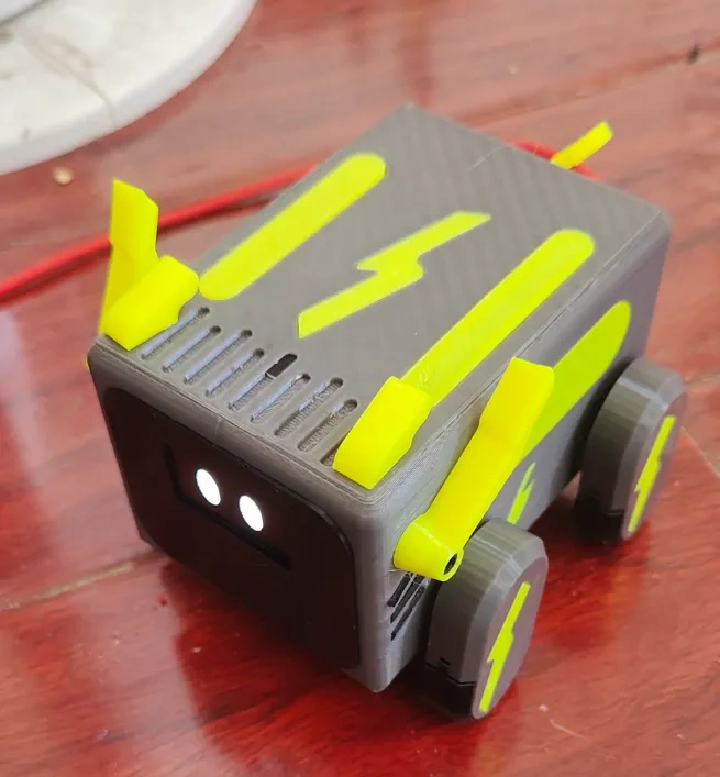 Smart Desktop Pet by 竹熊莫莫 - MakerWorld