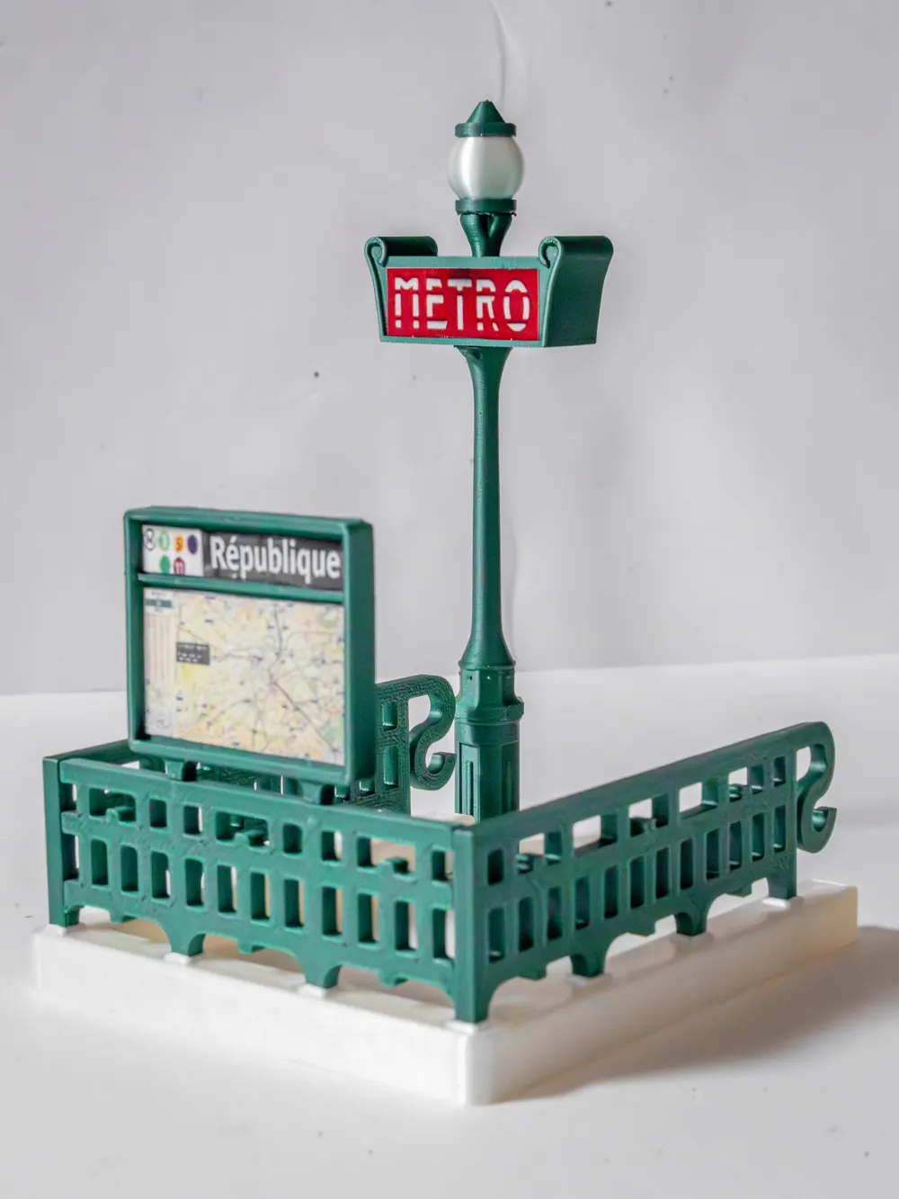Retro Pariser Metro- / U-Bahn-Eingang – Kostenloses 3D-Druckmodell ...
