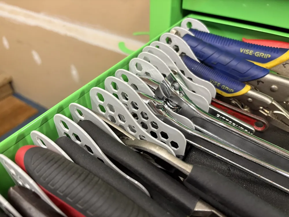 Adjustable Pliers Rack - Free 3D Print Model - MakerWorld