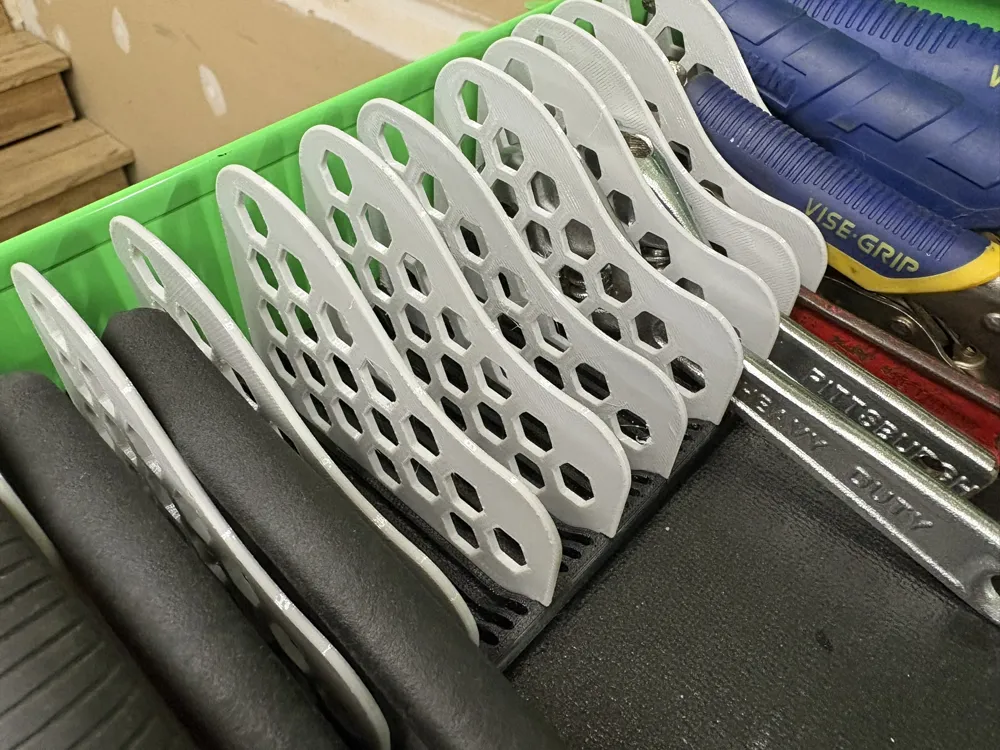 Adjustable Pliers Rack - Free 3D Print Model - MakerWorld