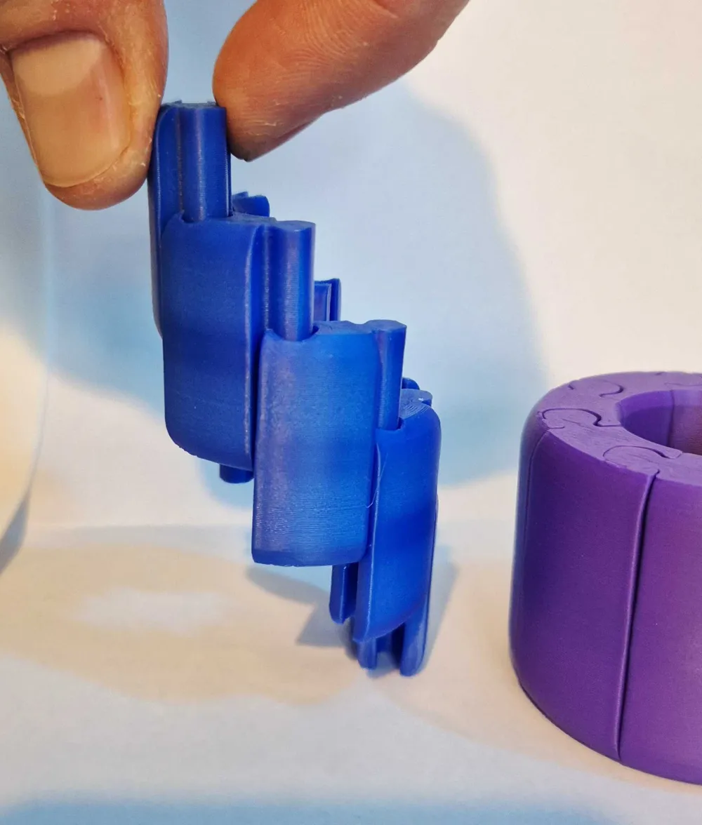 Sliding Rounded Cylinder Fidget Toy - Free 3D Print Model - MakerWorld