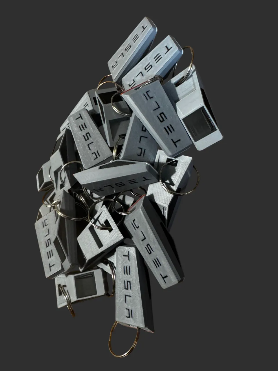 Mini Tesla Cybertruck Keychain - Free 3D Print Model - MakerWorld