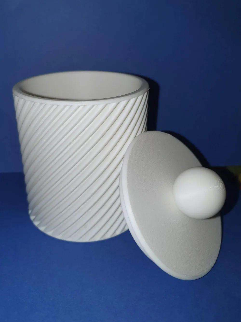 Jar with Lid - Free 3D Print Model - MakerWorld