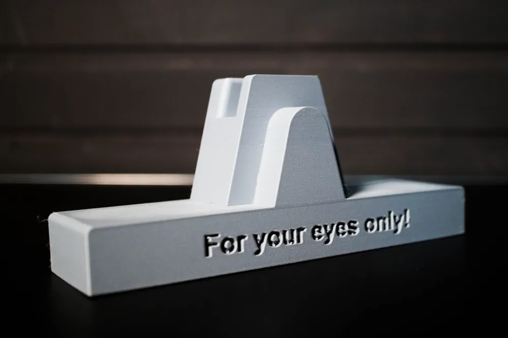 Elegant Glasses Stand - For Your Eyes Only! by 7CUTS - MakerWorld