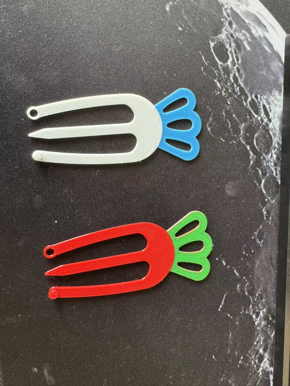 Carrot Hair Clip - Free 3D Print Model - MakerWorld