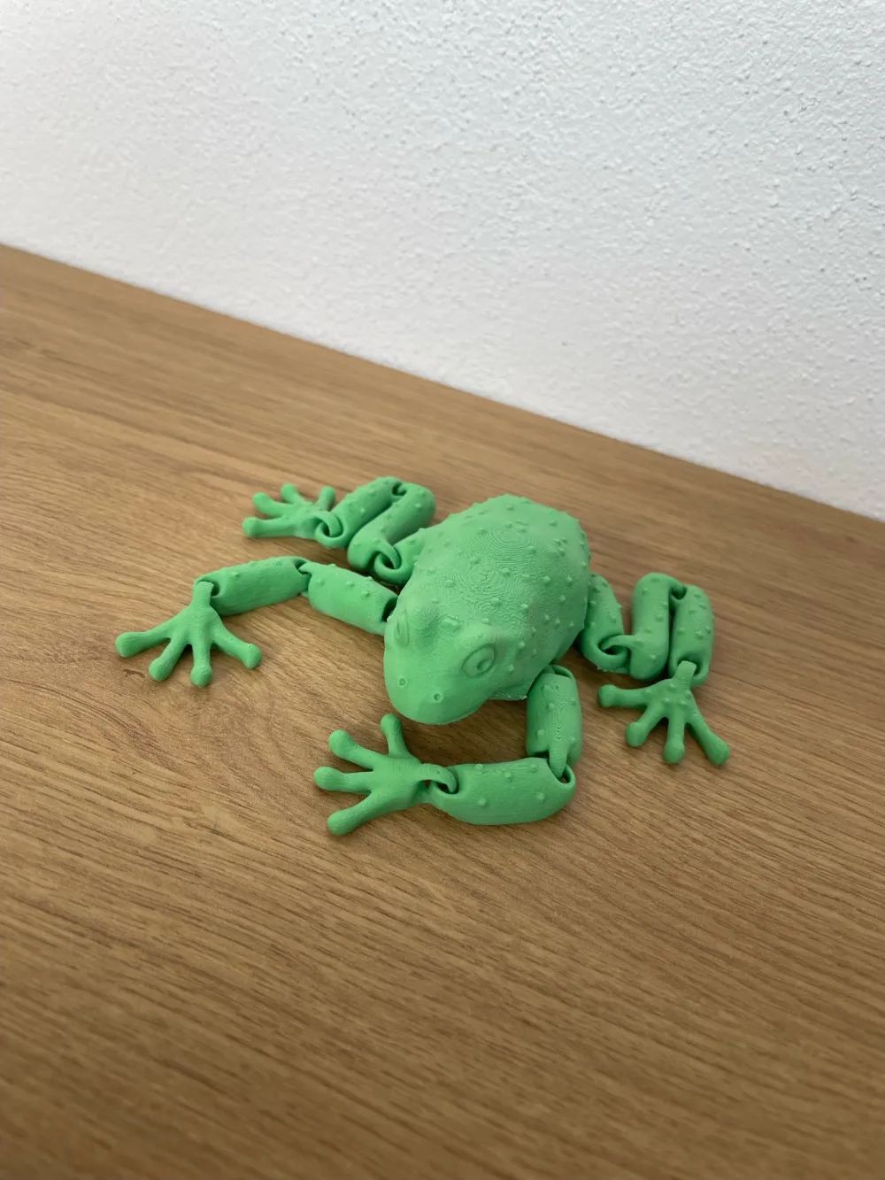 Articulated Flexi Frog by mathiasdela MakerWorld: Download Free 3D Models