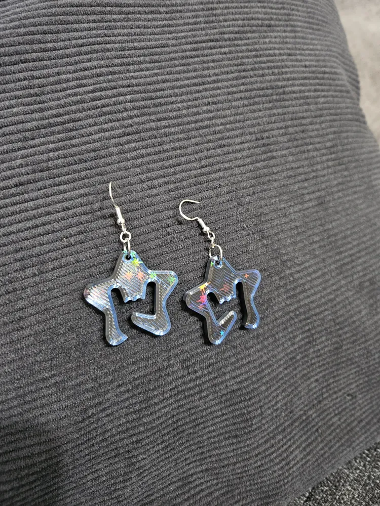 brincos e chaveiros rock com logo Alex personalizados por alex custom ...