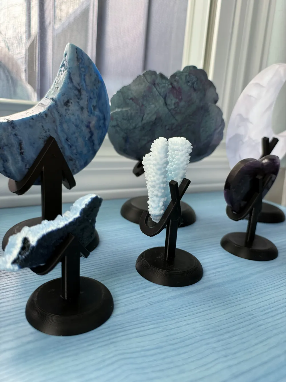 Crystal, Mineral, Fossil, and Moon Specimen Holder - Free 3D Print ...