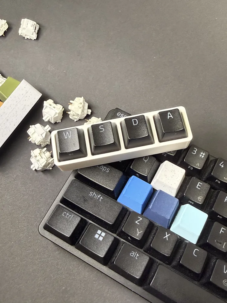 Fidget Clicker - Free 3D Print Model - MakerWorld