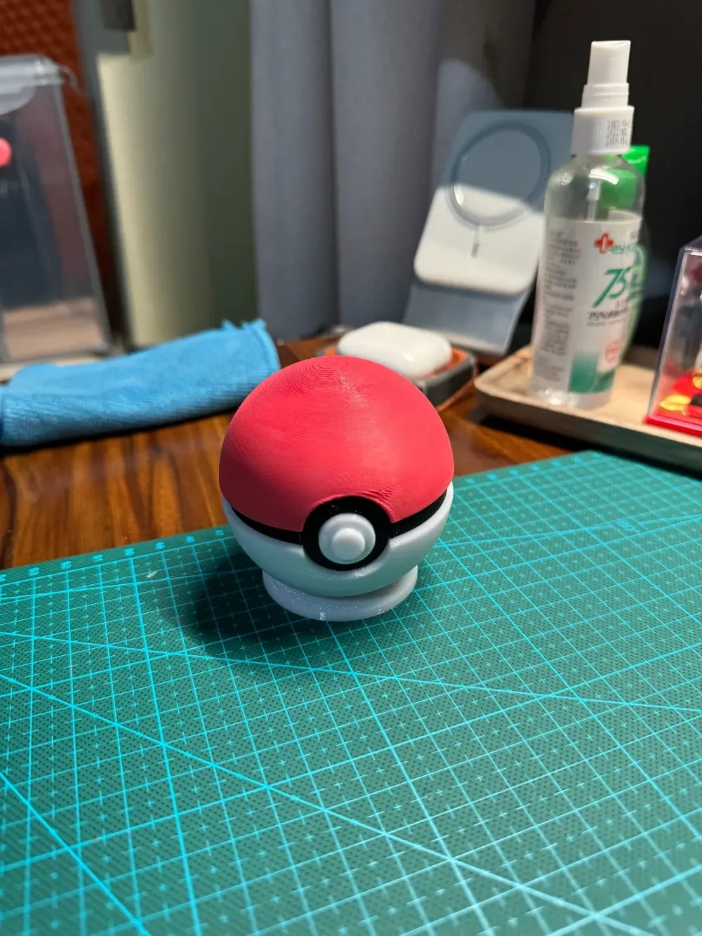 Simple Pokeball Base by 施华 MakerWorld: Download Free 3D Models