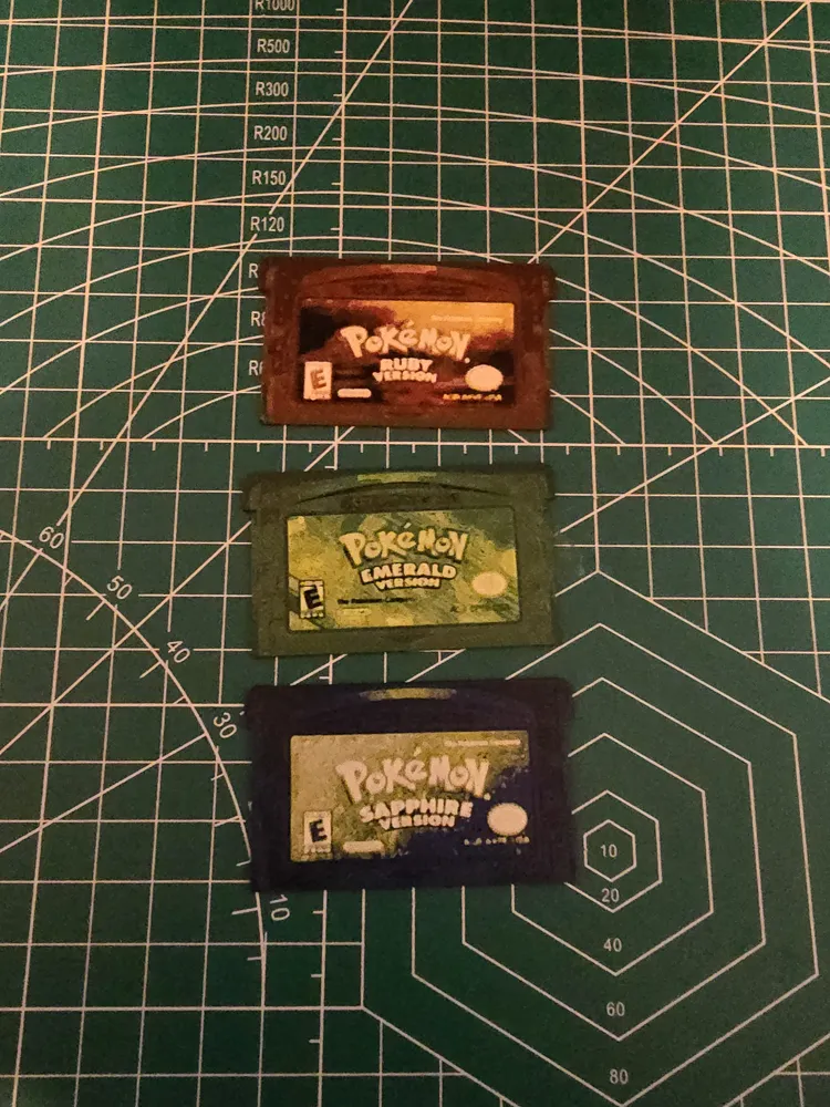 Life-size Pokémon Emerald Cartridge - Hueforge Art by Lumpy3D ...