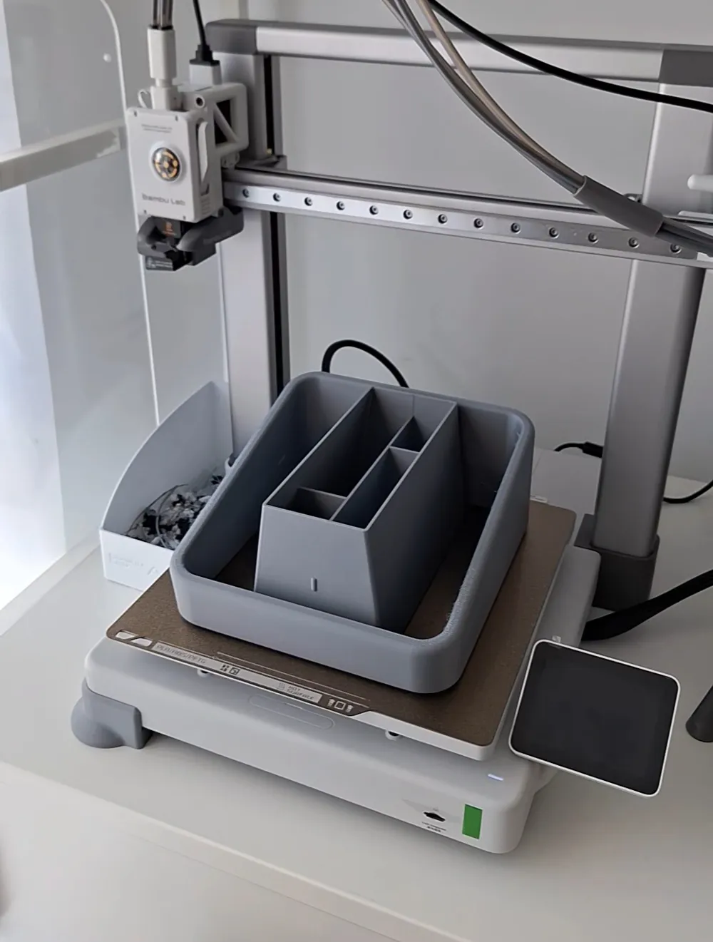 Stationary / Utility Toolbox by Adrian Bragz MakerWorld: Download Free ...